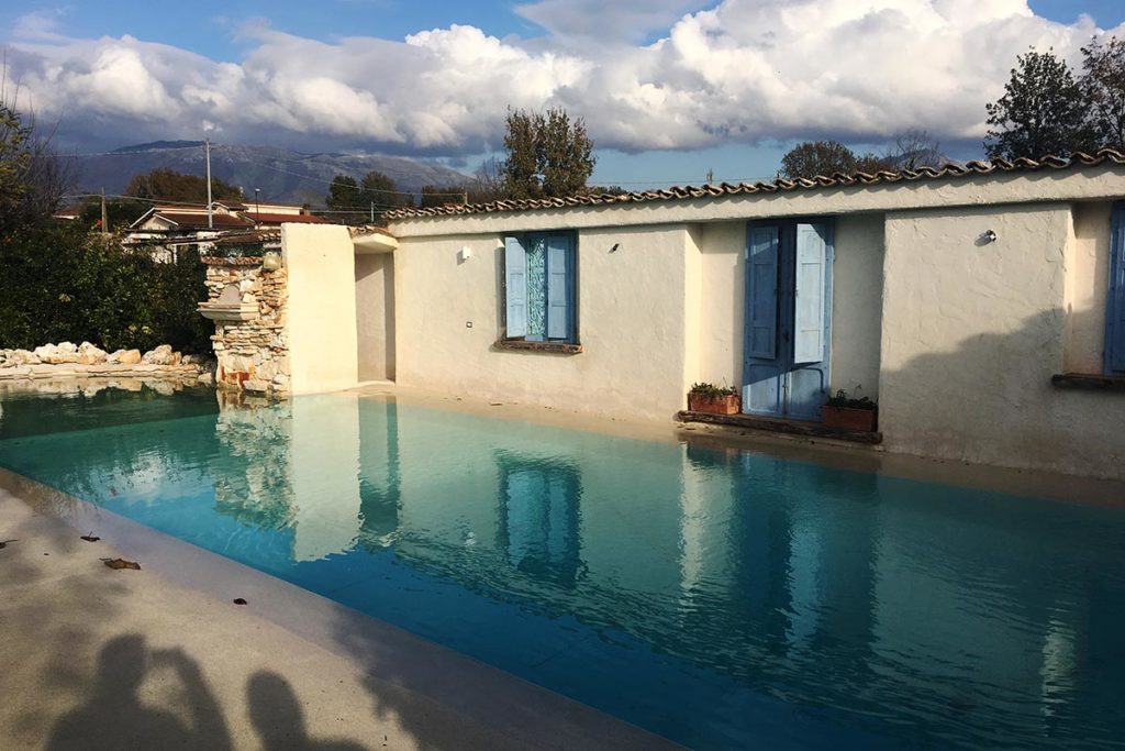 Piscina esterna spa - SpazioResine